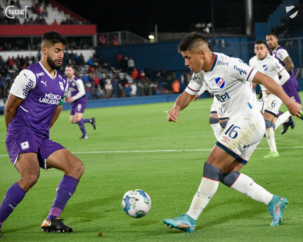 Nacional 1-1 Defensor: el tricolor perdió la punta del torneo - Balón ...
