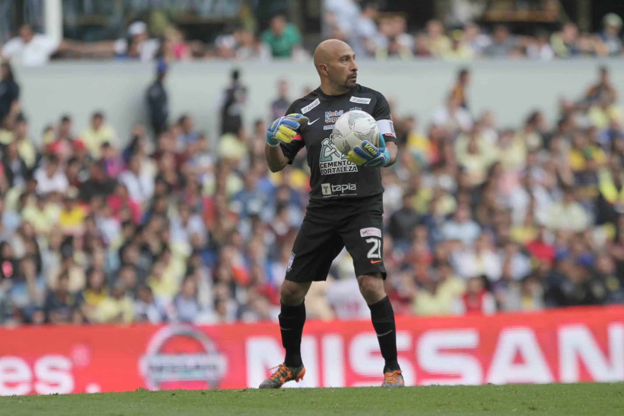 TOP 10: Los mejores porteros de la Liga MX de la historia - Balón Latino