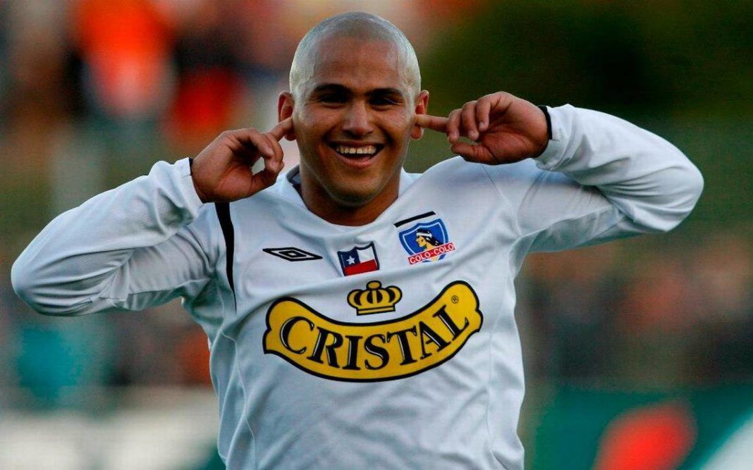 ¿Por qué "Chupete" Suazo no triunfó en Europa? - Balón Latino