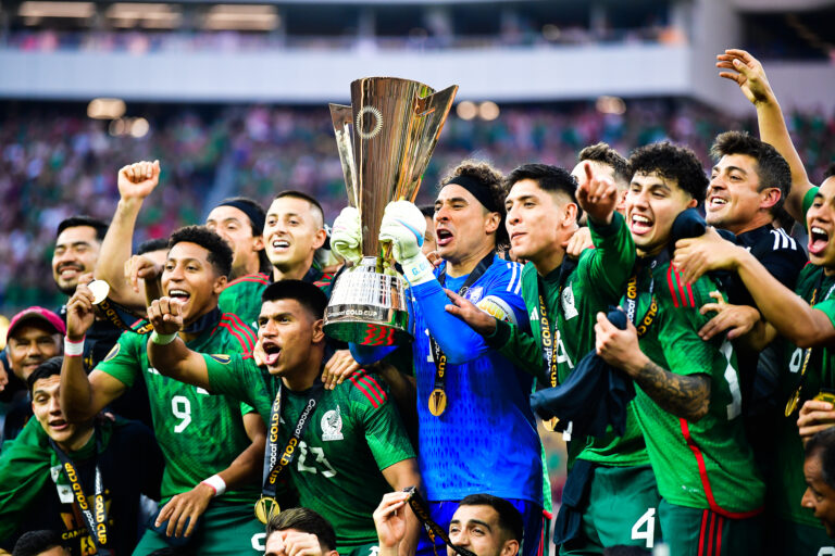 ¿Cuántos títulos tiene México?: estos son todos sus trofeos - Balón Latino