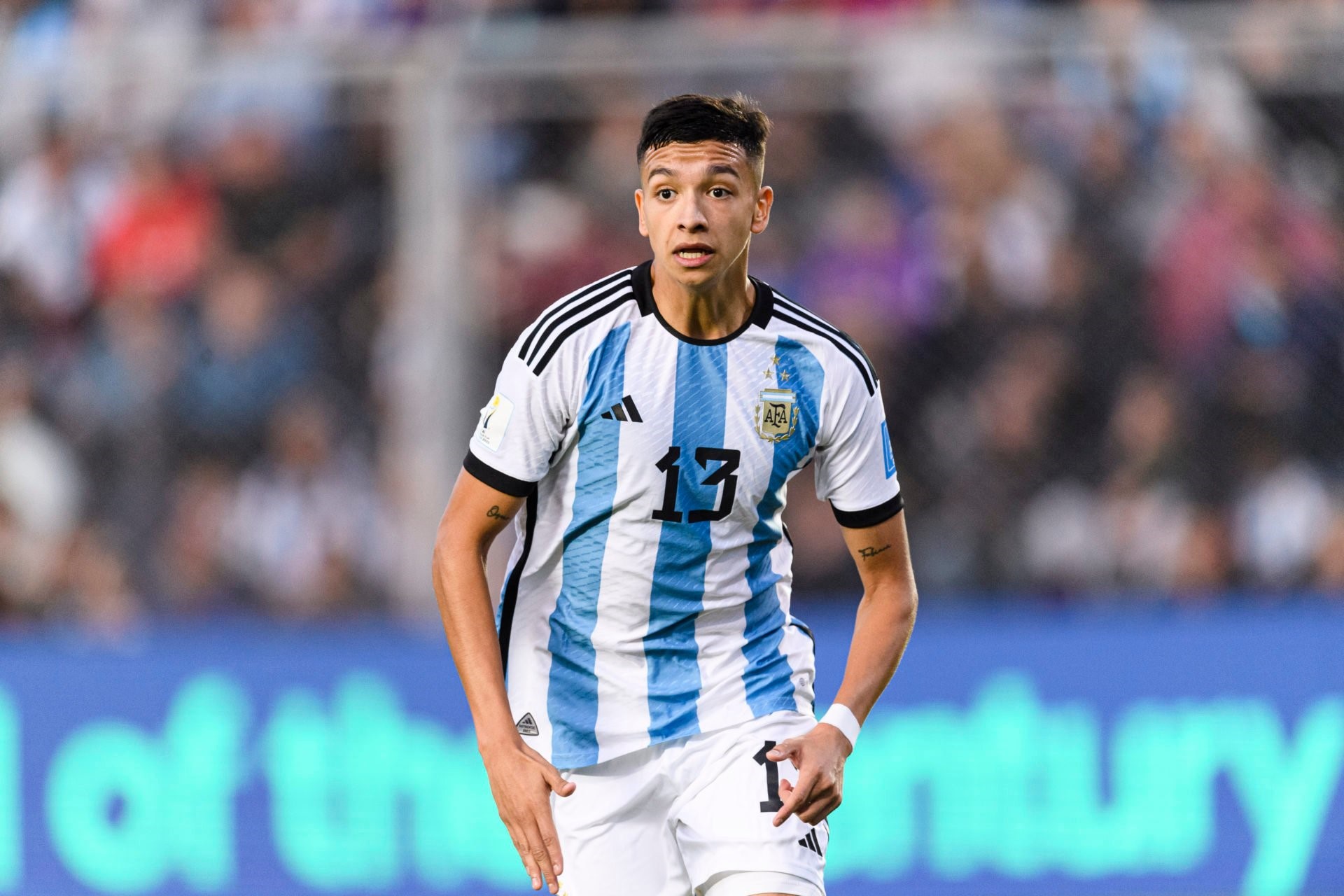 ¿Quién es Tomás Avilés, la joven promesa que acompañaría a Messi en el ...