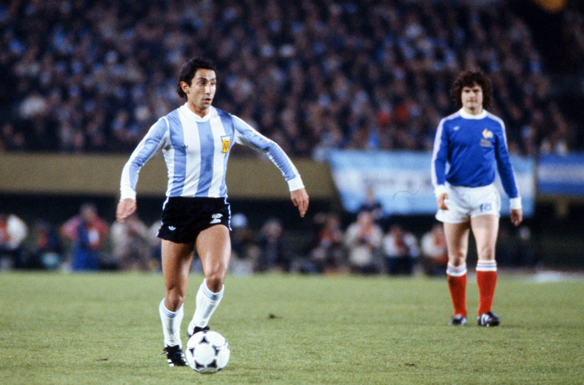 Osvaldo Ardiles, el 'ajedrecista' con alma de crack - Balón Latino