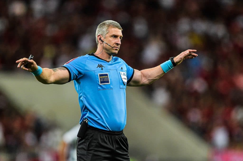 Quién es Anderson Daronco, el árbitro del Ecuador vs. Chile por la ...